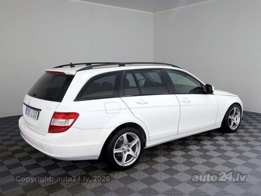 Balts Mercedes-Benz C-Class 2008 Tallina, ar dzinēja tilpumu 2.10 L un nobraukumu 367 tūkst. km par 2499 €, foto 4 vietnē AUTOMOTO.COM.LV