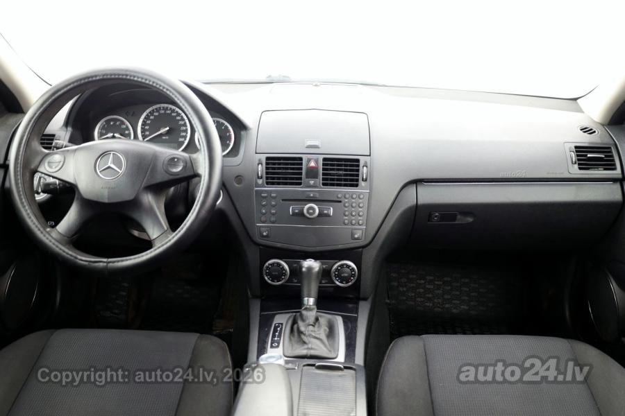 Balts Mercedes-Benz C-Class 2008 Tallina, ar dzinēja tilpumu 2.10 L un nobraukumu 367 tūkst. km par 2499 €, foto 6 vietnē AUTOMOTO.COM.LV