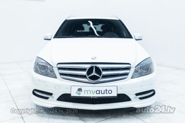 Balts Mercedes-Benz C-Class 2010 Tallina, ar dzinēja tilpumu 3.00 L un nobraukumu 331 tūkst. km par 6500 €, foto 4 vietnē AUTOMOTO.COM.LV