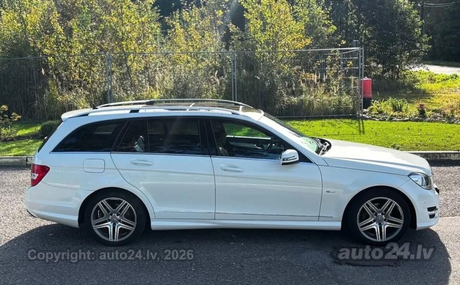 Balts Mercedes-Benz C-Class 2011 Tallina, ar dzinēja tilpumu 2.10 L un nobraukumu 316 tūkst. km par 7300 €, foto 5 vietnē AUTOMOTO.COM.LV