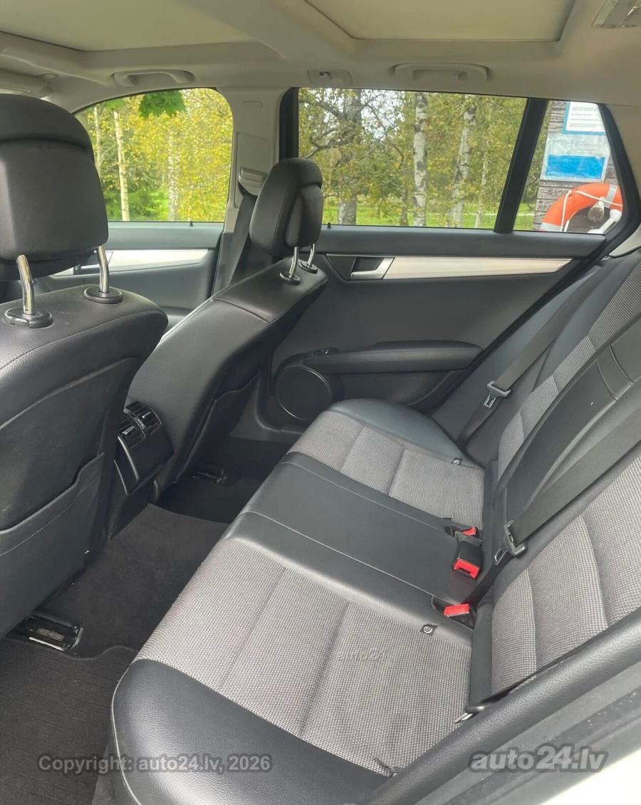 Balts Mercedes-Benz C-Class 2011 Tallina, ar dzinēja tilpumu 2.10 L un nobraukumu 316 tūkst. km par 7300 €, foto 7 vietnē AUTOMOTO.COM.LV