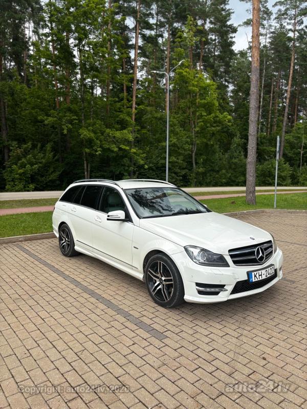 Balts Mercedes-Benz C-Class 2011 Rīga, ar dzinēja tilpumu 2.10 L un nobraukumu 390 tūkst. km par 6000 €, foto 3 vietnē AUTOMOTO.COM.LV