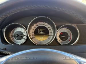 Balts Mercedes-Benz C-Class 2011 Tallina, ar dzinēja tilpumu 2.10 L un nobraukumu 273 tūkst. km par 9490 €, foto 13 vietnē AUTOMOTO.COM.LV