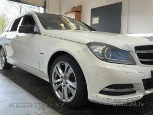 White Mercedes-Benz C-Class 2012 in Tallinn, with an engine capacity of 3.00 L and mileage of 284 thousand km for 8999 €, photo 4 on AUTOMOTO.COM.LV
