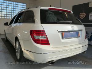 White Mercedes-Benz C-Class 2012 in Tallinn, with an engine capacity of 3.00 L and mileage of 284 thousand km for 8999 €, photo 6 on AUTOMOTO.COM.LV