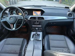 White Mercedes-Benz C-Class 2012 in Tallinn, with an engine capacity of 2.10 L and mileage of 342 thousand km for 7200 €, photo 11 on AUTOMOTO.COM.LV