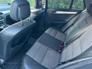 White Mercedes-Benz C-Class 2012 in Tallinn, with an engine capacity of 2.10 L and mileage of 342 thousand km for 7200 €, photo 12 on AUTOMOTO.COM.LV