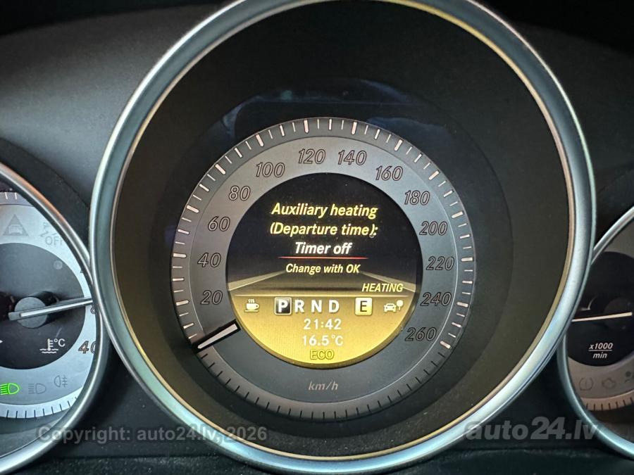 White Mercedes-Benz C-Class 2012 in Tallinn, with an engine capacity of 2.10 L and mileage of 342 thousand km for 7200 €, photo 17 on AUTOMOTO.COM.LV