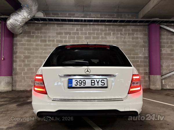 Mercedes-Benz C-Class 2012 in Tallinn on AUTOMOTO.COM.LV White Mercedes-Benz C-Class 2012 in Tallinn, with an engine capacity of 2.10 L and mileage of 330 thousand km for 10590 €, photo 8 on AUTOMOTO.COM.LV