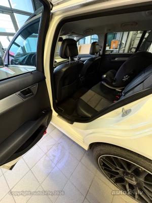 Balts Mercedes-Benz C-Class 2012 Tallina, ar dzinēja tilpumu 2.10 L un nobraukumu 330 tūkst. km par 10590 €, foto 13 vietnē AUTOMOTO.COM.LV
