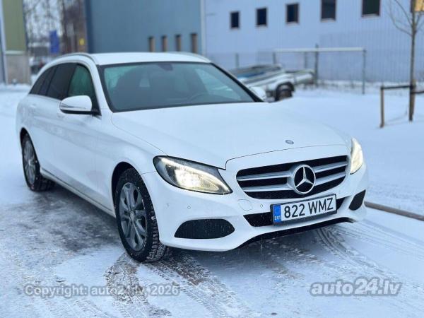 White Mercedes-Benz C-Class 2015 in Viljandi, with an engine capacity of 1.60 L and mileage of 260 thousand km for 10999 €, photo 1 on AUTOMOTO.COM.LV
