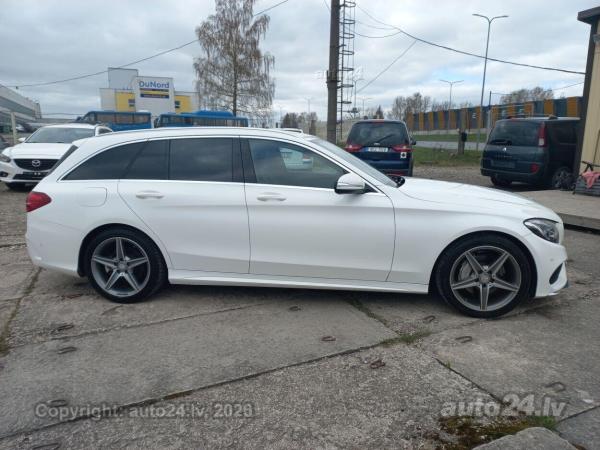 White Mercedes-Benz C-Class 2015 in Tartu, with an engine capacity of 2.20 L and mileage of 240 thousand km for 13499 €, photo 4 on AUTOMOTO.COM.LV