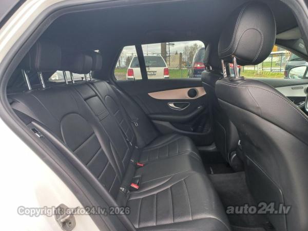 Balts Mercedes-Benz C-Class 2015 Tartu, ar dzinēja tilpumu 2.20 L un nobraukumu 240 tūkst. km par 13499 €, foto 11 vietnē AUTOMOTO.COM.LV
