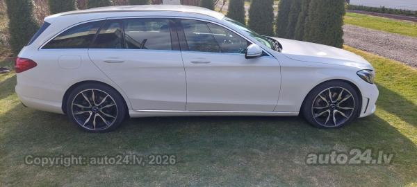 Balts Mercedes-Benz C-Class 2015 Tallina, ar dzinēja tilpumu 2.10 L un nobraukumu 219 tūkst. km par 11500 €, foto 6 vietnē AUTOMOTO.COM.LV