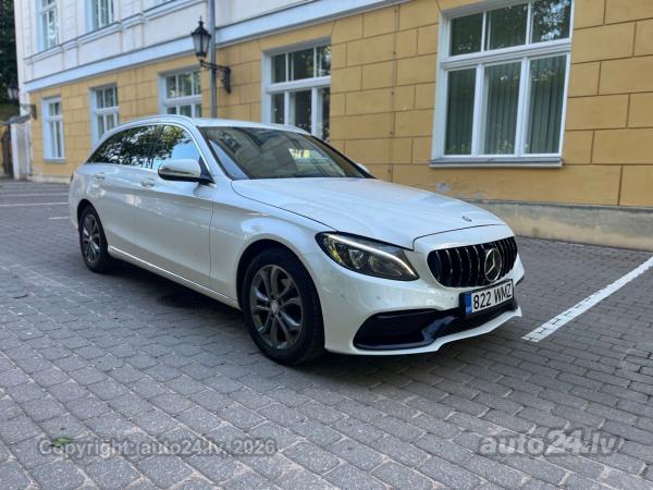 Белый Мерседес Ц-Класс 2015 в Тарту, объемом двигателя 1.60 л и пробегом 270 тыс. км за 10500 €, фото 3 на AUTOMOTO.COM.LV