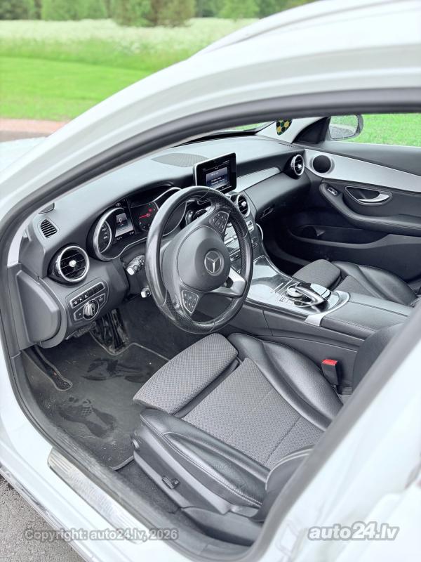 White Mercedes-Benz C-Class 2015 in Tallinn, with an engine capacity of 2.10 L and mileage of 204 thousand km for 12500 €, photo 7 on AUTOMOTO.COM.LV