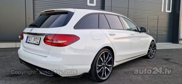 White Mercedes-Benz C-Class 2015 in Tallinn, with an engine capacity of 2.20 L and mileage of 221 thousand km for 13900 €, photo 4 on AUTOMOTO.COM.LV