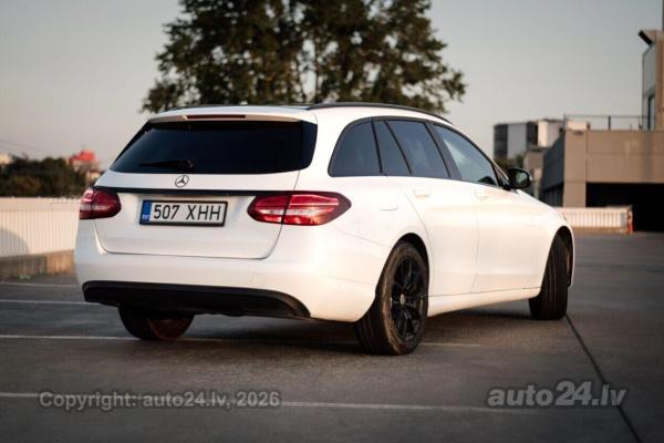 Balts Mercedes-Benz C-Class 2015 Tallina, ar dzinēja tilpumu 1.60 L un nobraukumu 286 tūkst. km par 10000 €, foto 3 vietnē AUTOMOTO.COM.LV