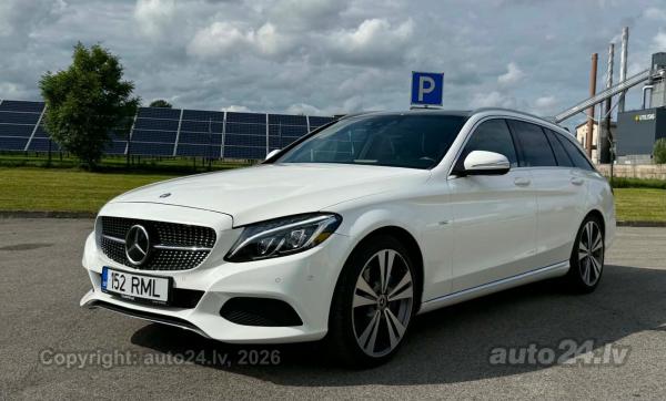 White Mercedes-Benz C-Class 2015 in Tallinn, with an engine capacity of 2.10 L and mileage of 258 thousand km for 15300 €, photo 1 on AUTOMOTO.COM.LV