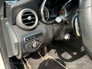 White Mercedes-Benz C-Class 2015 in Tallinn, with an engine capacity of 2.10 L and mileage of 258 thousand km for 15300 €, photo 18 on AUTOMOTO.COM.LV