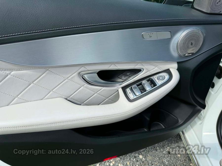 White Mercedes-Benz C-Class 2015 in Tallinn, with an engine capacity of 2.10 L and mileage of 258 thousand km for 15300 €, photo 21 on AUTOMOTO.COM.LV