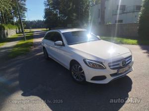 White Mercedes-Benz C-Class 2015 in Tallinn, with an engine capacity of 2.00 L and mileage of 165 thousand km for 10900 €, photo 4 on AUTOMOTO.COM.LV