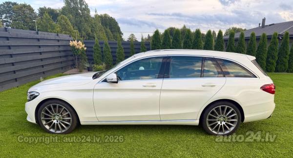 White Mercedes-Benz C-Class 2015 in Viljandi, with an engine capacity of 3.00 L and mileage of 131 thousand km for 19999 €, photo 6 on AUTOMOTO.COM.LV