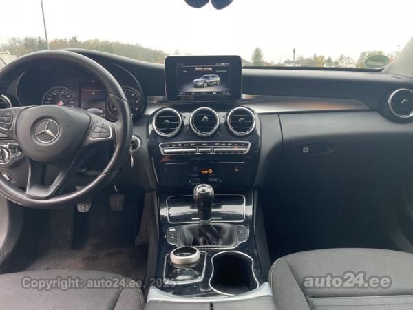 Balts Mercedes-Benz C-Class 2016 Tartu, ar dzinēja tilpumu 2.10 L un nobraukumu 270 tūkst. km par 14900 €, foto 11 vietnē AUTOMOTO.COM.LV