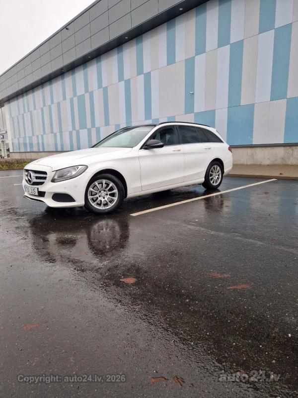Balts Mercedes-Benz C-Class 2016 Tallina, ar dzinēja tilpumu 2.10 L un nobraukumu 274 tūkst. km par 9300 €, foto 1 vietnē AUTOMOTO.COM.LV