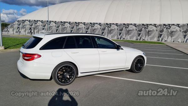White Mercedes-Benz C-Class 2016 in Tallinn, with an engine capacity of 2.10 L and mileage of 224 thousand km for 14957 €, photo 1 on AUTOMOTO.COM.LV