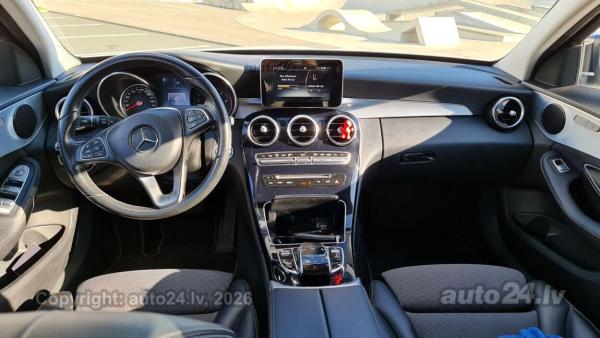 White Mercedes-Benz C-Class 2016 in Tallinn, with an engine capacity of 2.10 L and mileage of 224 thousand km for 14957 €, photo 11 on AUTOMOTO.COM.LV