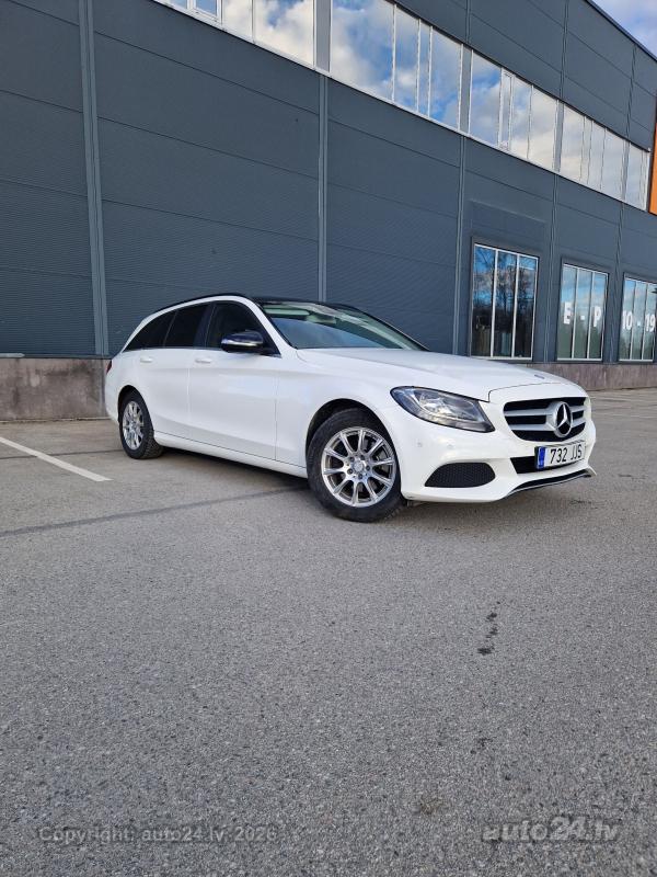 White Mercedes-Benz C-Class 2016 in Tallinn, with an engine capacity of 2.10 L and mileage of 280 thousand km for 8200 €, photo 1 on AUTOMOTO.COM.LV