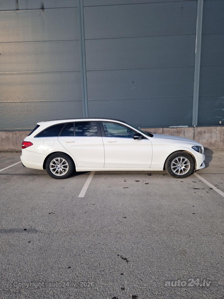 Balts Mercedes-Benz C-Class 2016 Tallina, ar dzinēja tilpumu 2.10 L un nobraukumu 280 tūkst. km par 8200 €, foto 3 vietnē AUTOMOTO.COM.LV