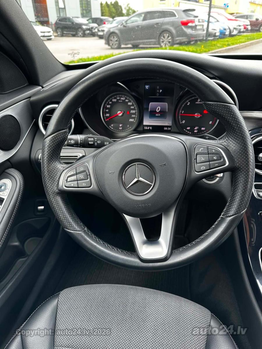 White Mercedes-Benz C-Class 2016 in Tallinn, with an engine capacity of 2.10 L and mileage of 344 thousand km for 10900 €, photo 8 on AUTOMOTO.COM.LV