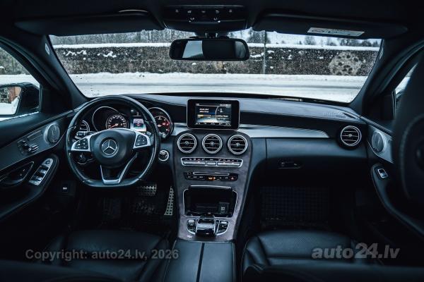 Мерседес Ц-Класс 2016 в Пярну на AUTOMOTO.COM.LV Белый Мерседес Ц-Класс 2016 в Пярну, объемом двигателя 2.10 л и пробегом 260 тыс. км за 13900 €, фото 10 на AUTOMOTO.COM.LV