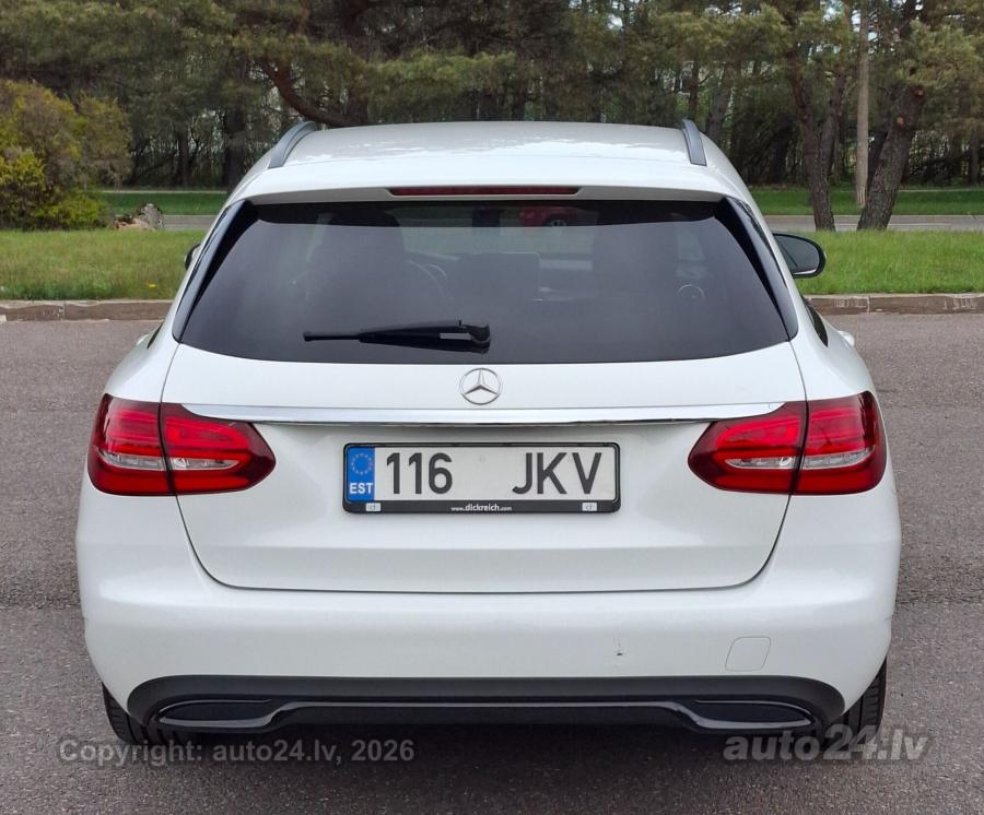 White Mercedes-Benz C-Class 2017 in Tallinn, with an engine capacity of 2.00 L and mileage of 346 thousand km for 11900 €, photo 9 on AUTOMOTO.COM.LV