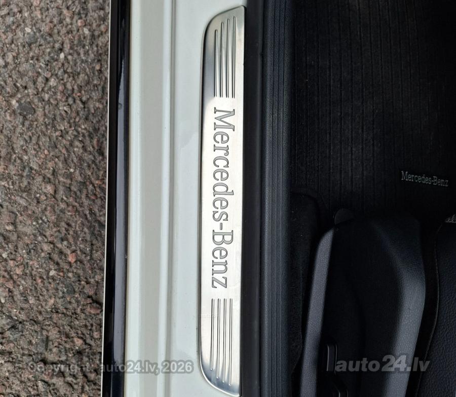 White Mercedes-Benz C-Class 2017 in Tallinn, with an engine capacity of 2.00 L and mileage of 346 thousand km for 11900 €, photo 16 on AUTOMOTO.COM.LV