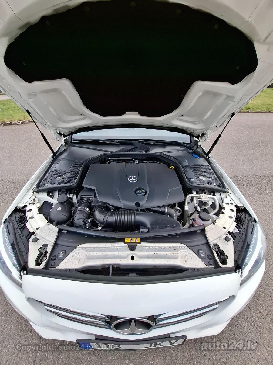 White Mercedes-Benz C-Class 2017 in Tallinn, with an engine capacity of 2.00 L and mileage of 346 thousand km for 11900 €, photo 19 on AUTOMOTO.COM.LV