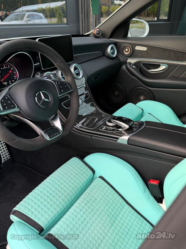 White Mercedes-Benz C-Class 2017 in Tartu, with an engine capacity of 4.00 L and mileage of 130 thousand km for 59000 €, photo 10 on AUTOMOTO.COM.LV