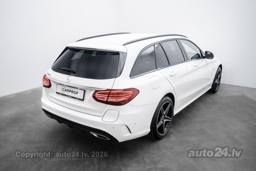 Balts Mercedes-Benz C-Class 2017 Tallina, ar dzinēja tilpumu 2.00 L un nobraukumu 119 tūkst. km par 12999 €, foto 5 vietnē AUTOMOTO.COM.LV