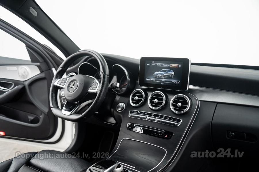 Balts Mercedes-Benz C-Class 2017 Tallina, ar dzinēja tilpumu 2.00 L un nobraukumu 119 tūkst. km par 12999 €, foto 12 vietnē AUTOMOTO.COM.LV