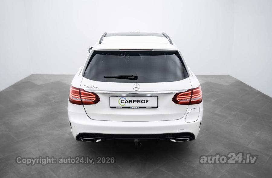 Balts Mercedes-Benz C-Class 2017 Tallina, ar dzinēja tilpumu 2.00 L un nobraukumu 156 tūkst. km par 12999 €, foto 7 vietnē AUTOMOTO.COM.LV
