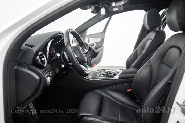 White Mercedes-Benz C-Class 2017 in Tallinn, with an engine capacity of 2.00 L and mileage of 156 thousand km for 12999 €, photo 8 on AUTOMOTO.COM.LV