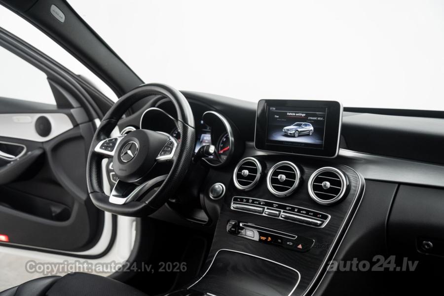 Balts Mercedes-Benz C-Class 2017 Tallina, ar dzinēja tilpumu 2.00 L un nobraukumu 156 tūkst. km par 12999 €, foto 13 vietnē AUTOMOTO.COM.LV