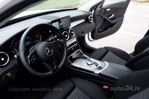 Balts Mercedes-Benz C-Class 2019 Tallina, ar dzinēja tilpumu 1.60 L un nobraukumu 284 tūkst. km par 11790 €, foto 10 vietnē AUTOMOTO.COM.LV