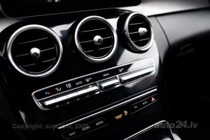 Balts Mercedes-Benz C-Class 2019 Tallina, ar dzinēja tilpumu 1.60 L un nobraukumu 284 tūkst. km par 11790 €, foto 14 vietnē AUTOMOTO.COM.LV