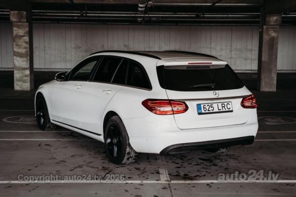 Белый Мерседес Ц-Класс 2019 в Таллин, объемом двигателя 1.60 л и пробегом 284 тыс. км за 11990 €, фото 2 на AUTOMOTO.COM.LV