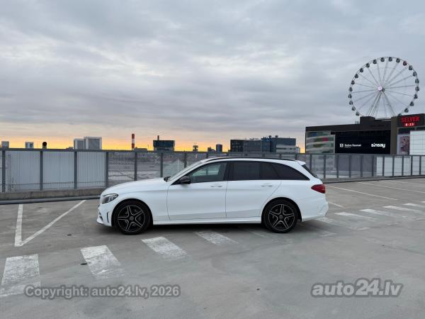 White Mercedes-Benz C-Class 2019 in Tallinn, with an engine capacity of 2.00 L and mileage of 140 thousand km for 25999 €, photo 6 on AUTOMOTO.COM.LV