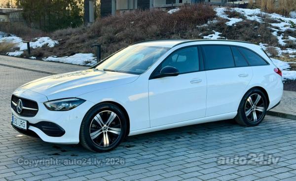 Balts Mercedes-Benz C-Class 2021 Tallina, ar dzinēja tilpumu 2.00 L un nobraukumu 192 tūkst. km par 24500 €, foto 3 vietnē AUTOMOTO.COM.LV