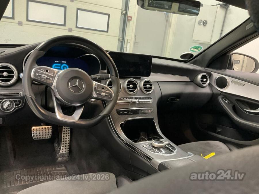 Balts Mercedes-Benz C-Class 2021 Tartu, ar dzinēja tilpumu 2.00 L un nobraukumu 210 tūkst. km par 25900 €, foto 8 vietnē AUTOMOTO.COM.LV